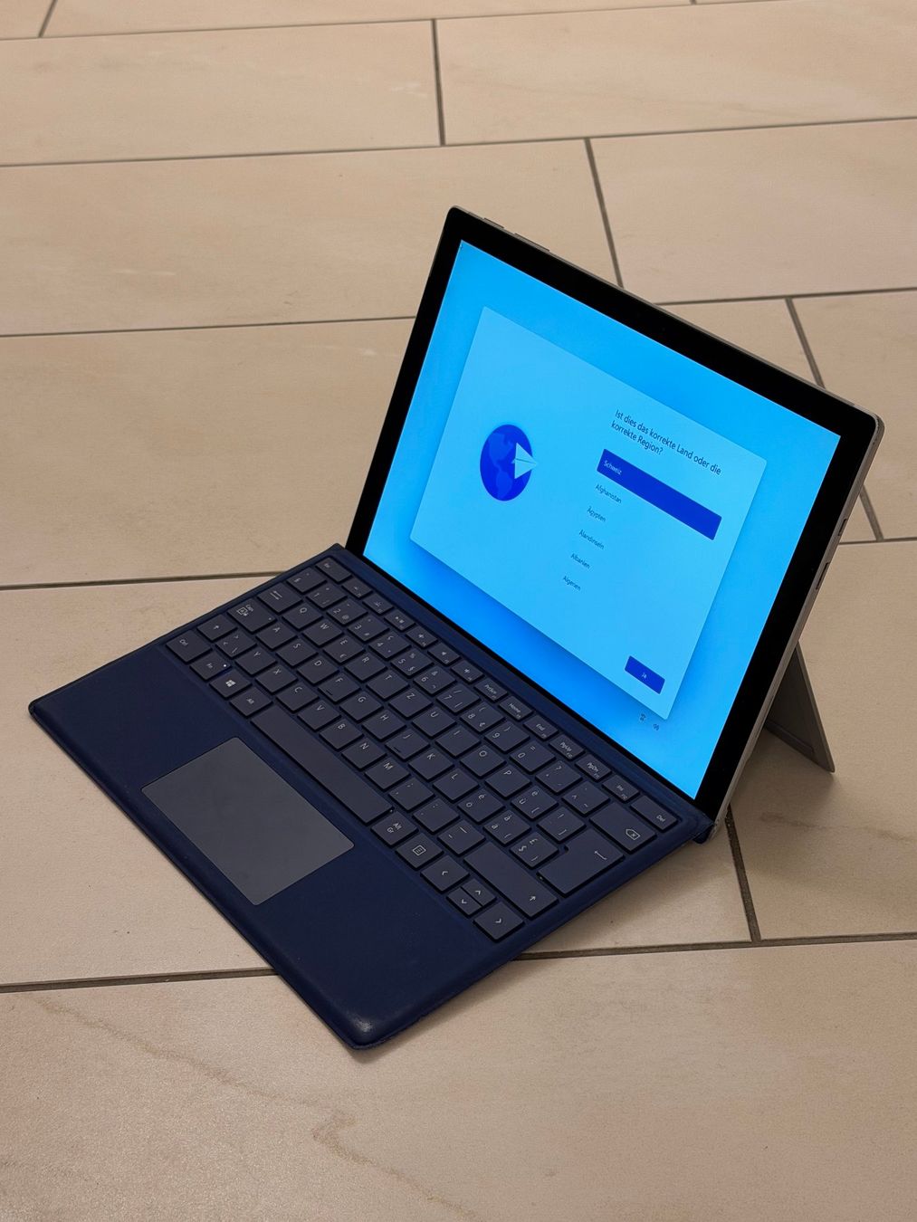 Surface Pro 6 | i5 | 8GB RAM | 128GB SSD | Windows 11 Pro (Gebraucht ...