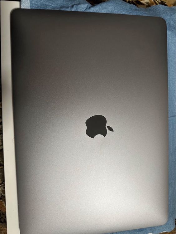 MacBook Pro 13 Zoll (2020) mit Apple M1 – Sehr guter Zustand (Gebraucht ...