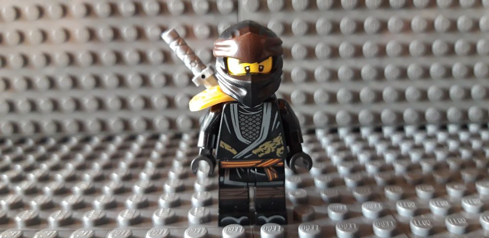 LEGO Ninjago Minifigur njo618 - Cole Legacy (Gebraucht) in Inwil für ...