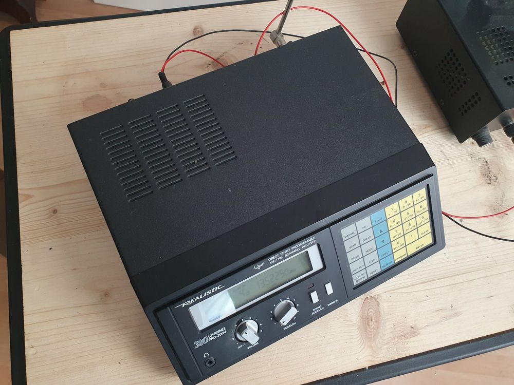 Realistic Pro 2004 Scanning Receiver mit Netzteil & Antenne (Gebraucht ...