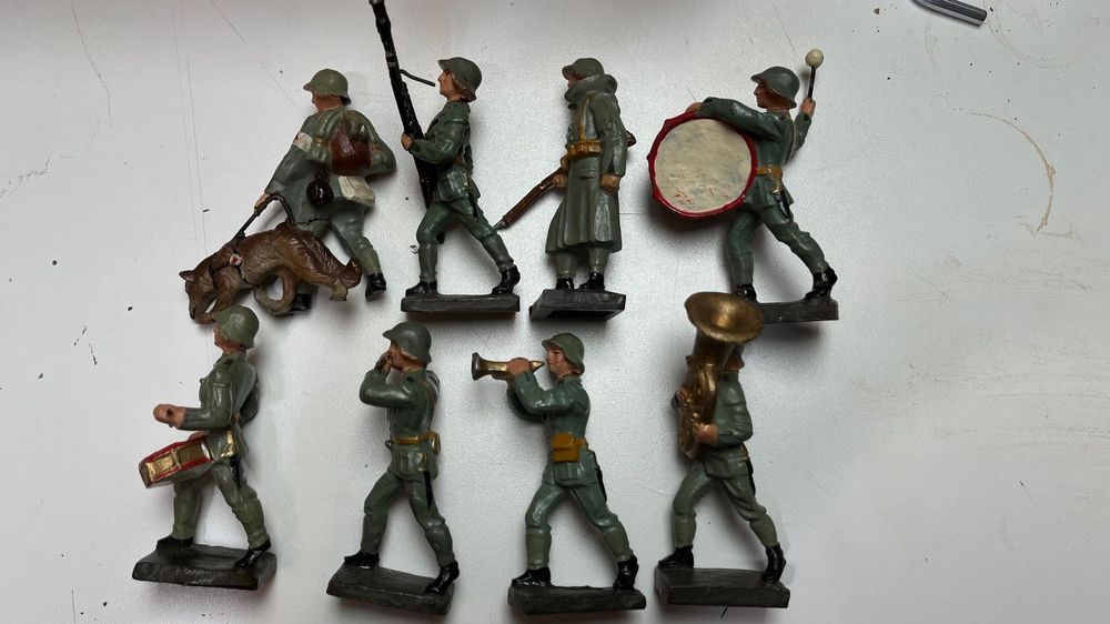 Militärfiguren Kriegsspielzeug Lineol (Gebraucht) in Luzern für CHF 112 – mit Lieferung auf ...