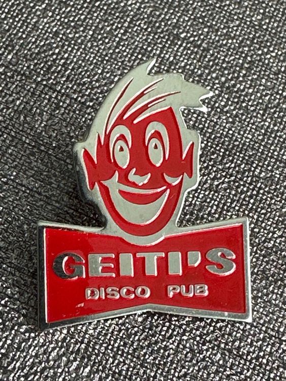 Pin Geiti‘s Disco Pub | Kaufen auf Ricardo