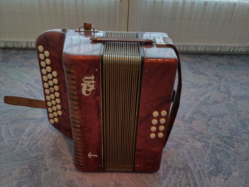Handharmonika Tell aus Bachenbülach (Gebraucht) in Sirnach für CHF 115 ...