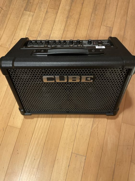 Roland Cube Street EX Verstärker(Amp Strassenmusik). (Gebraucht) in Mittelhäusern für CHF 350 ...