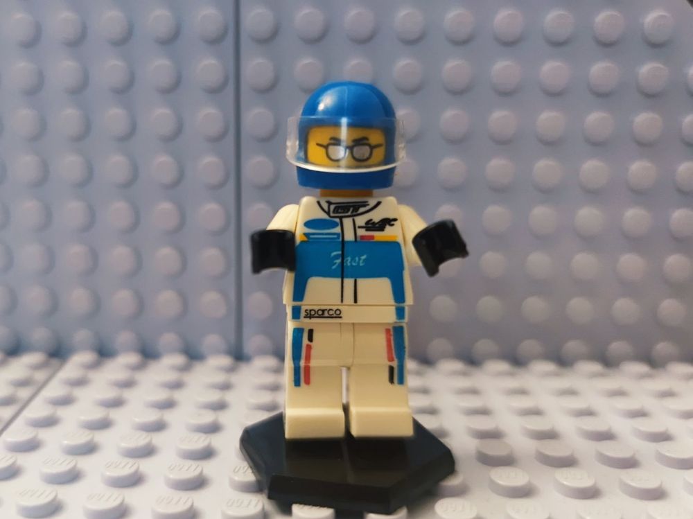 Racer mit helm MINIFIGURE | Kaufen auf Ricardo