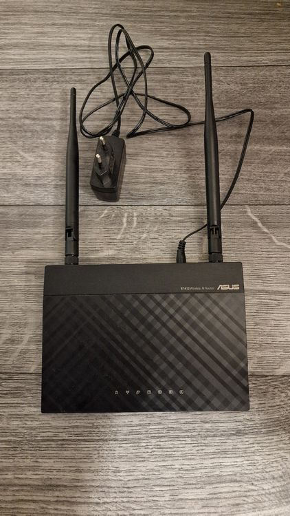 Routeur ASUS RT-N12 (Gebraucht) in Bôle für CHF 9 – mit Lieferung auf ...