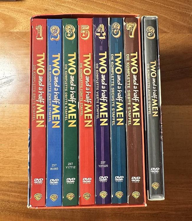 Two and a half men DVDs 1-8 (Gebraucht) in Ermatingen für CHF 20 – nur Abholung auf Ricardo kaufen