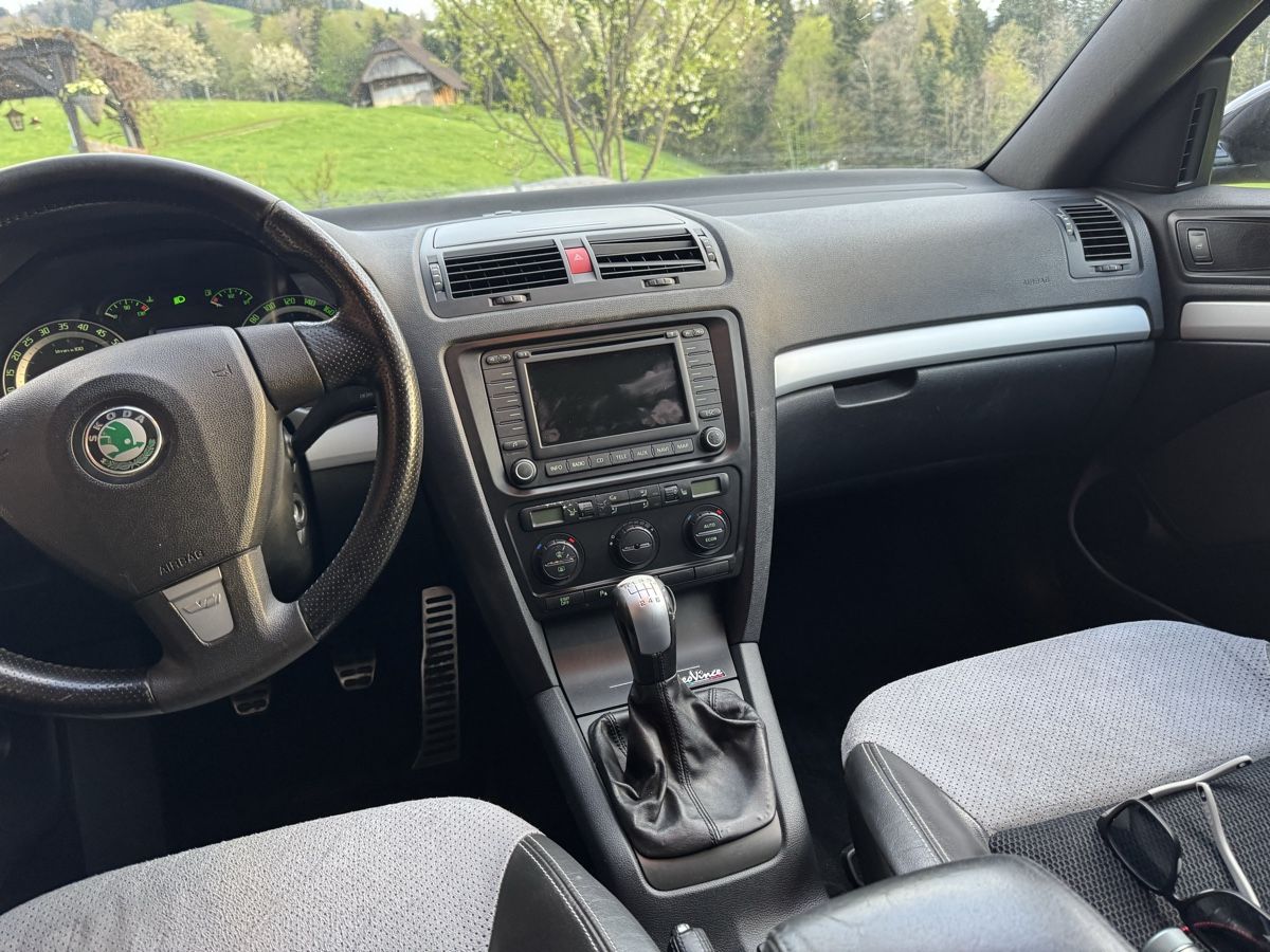 SKODA Octavia VRS 200PS. Mit Mängel. Motor Läuft. AB 1 CHF (Defekt) in ...