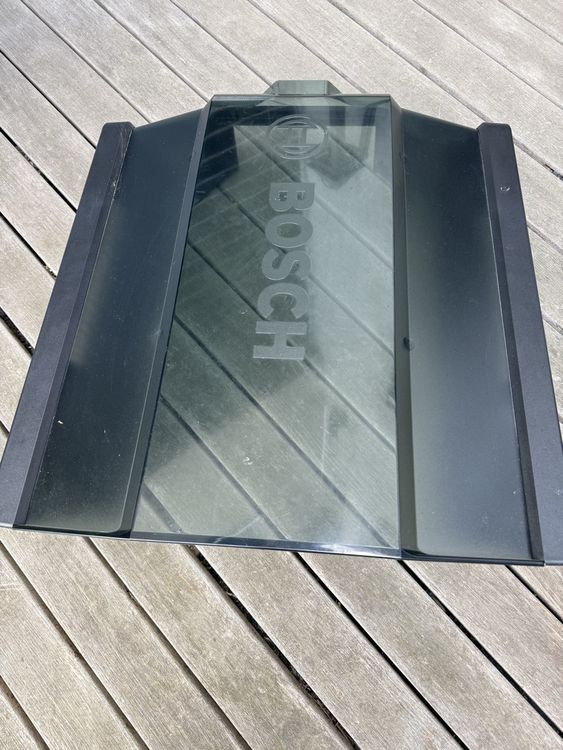 Bosch Garage für Rasenmäher Indego - Top Zustand! (Gebraucht) in ...