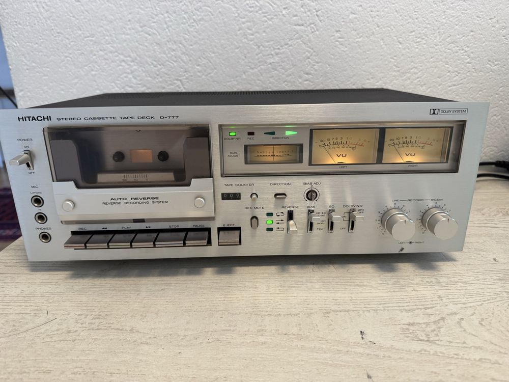 Hitachi d-777 tape deck (Gebraucht) in Zunzgen für CHF 189 – mit Lieferung auf Ricardo kaufen