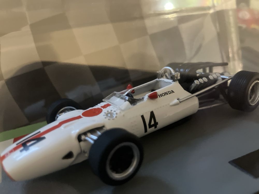 Altaya 1:43 HONDA RA300 1967 John Surtees (Neu und originalverpackt) in ...