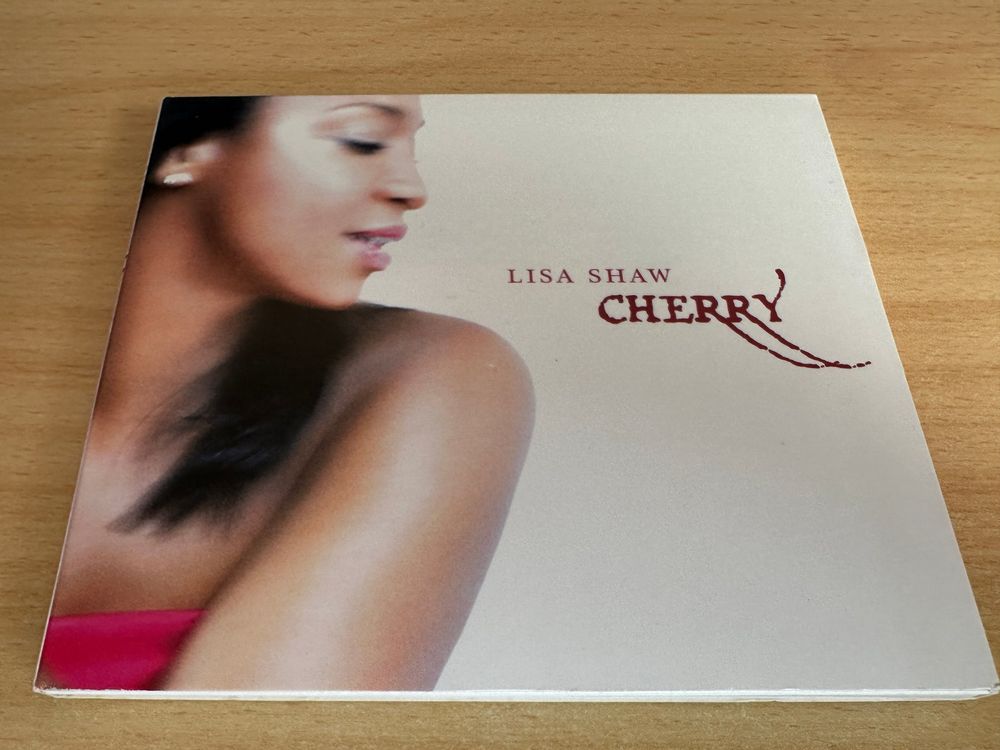 Lisa Shaw – Cherry (Gebraucht) in Rikon im Tösstal für CHF 12.5 – mit ...
