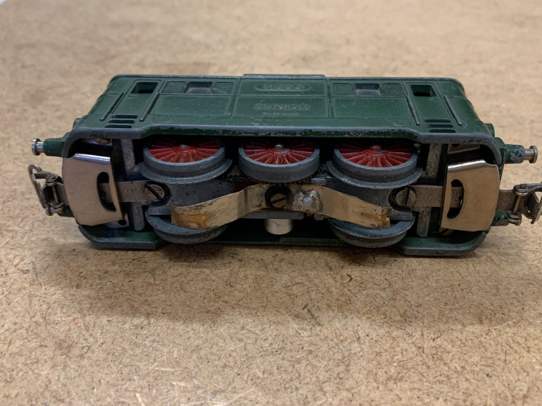 E-Lok von Junior 11800 ( Spur 0 ? ) Gussgehäuse. (Gebraucht) in ...