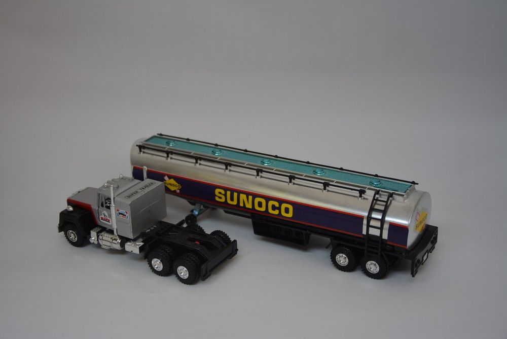 Mack Tank Lorry Sunoco T94 1975 , YONEZAWA Diapet , 1:50 | Kaufen auf ...