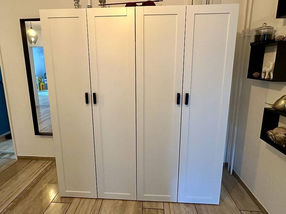 Schrank mit integrierten Katzen-WC's (Gebraucht) in Weisslingen für CHF 50 – nur Abholung auf ...