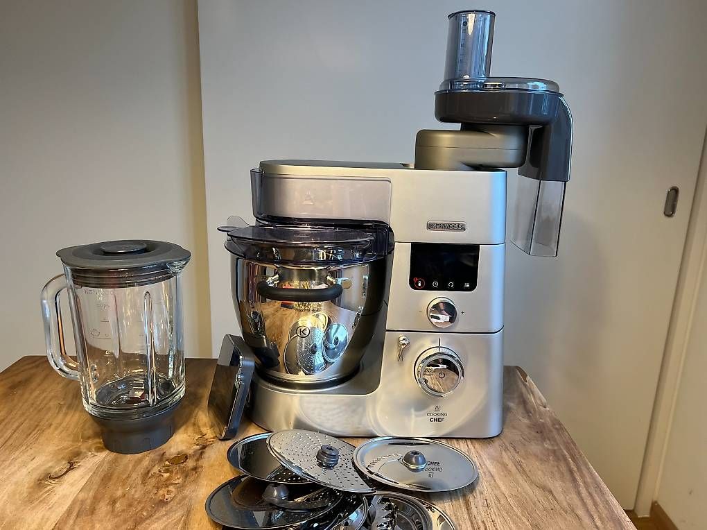 Kenwood "Cooking Chef" Küchenmaschine mit diversem Zubehör (Gebraucht ...