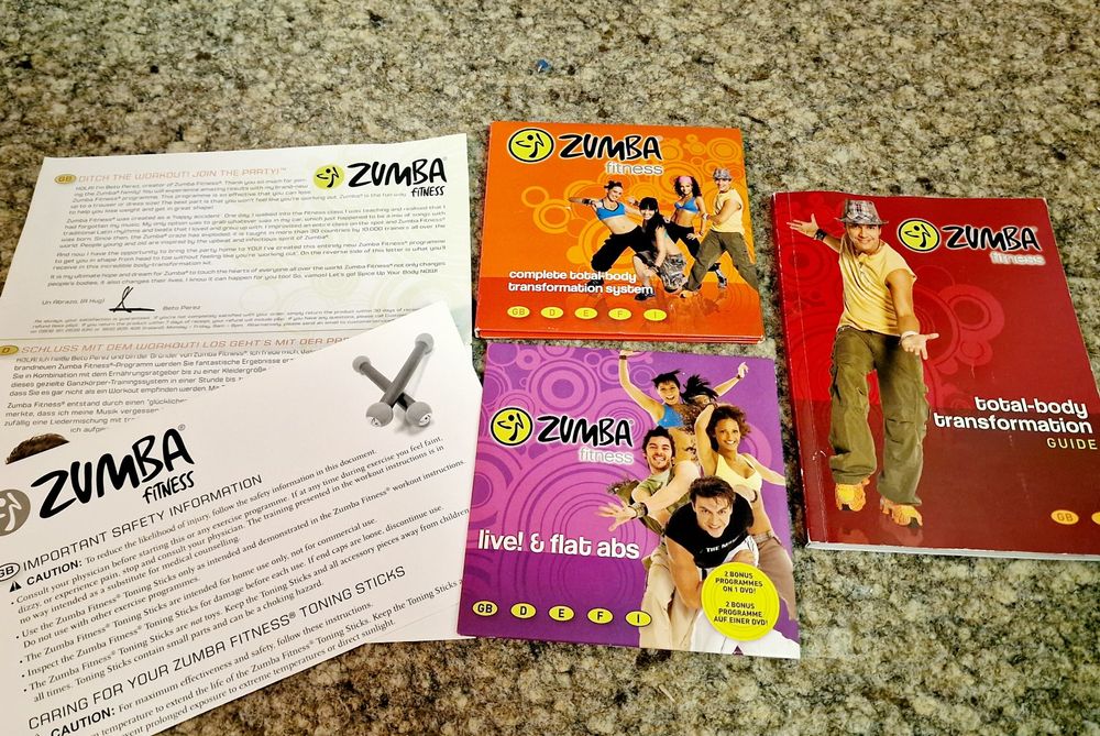 Zumba Fitness - 4x CD + Buch (Gebraucht) in Reinach BL für CHF 9.8 ...