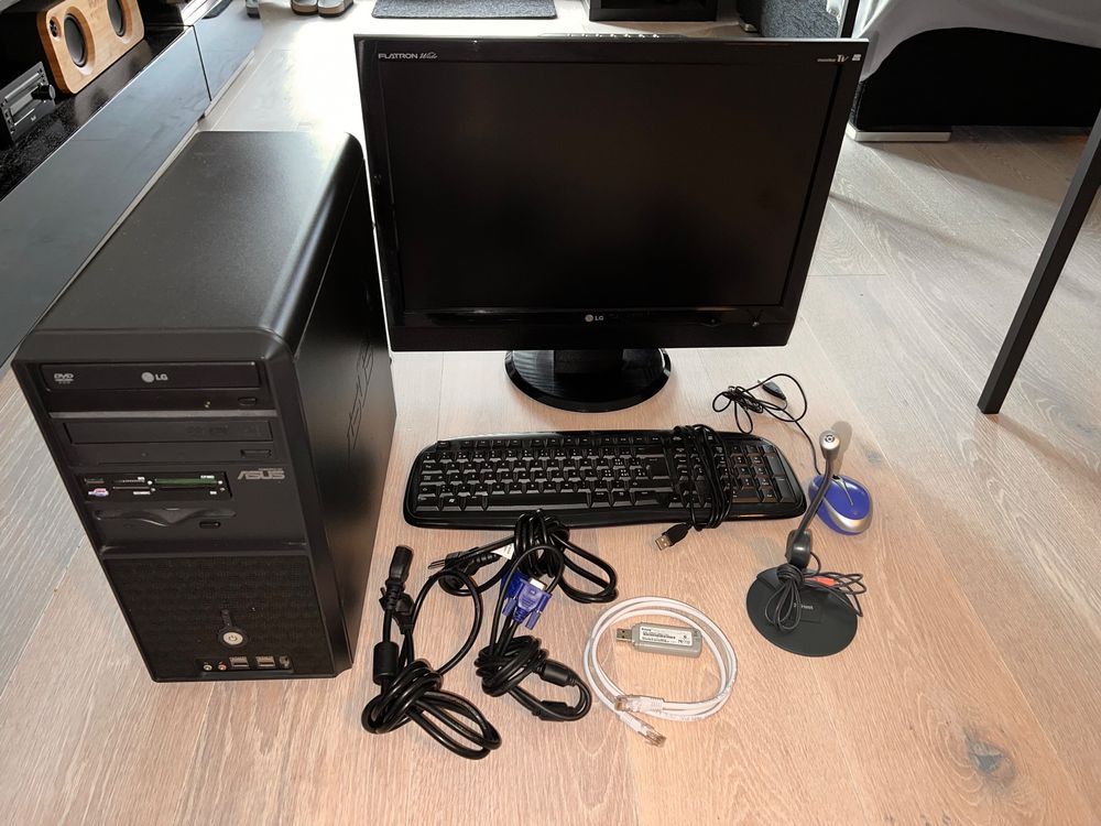 Windows 7 PC inkls, Zubehör und Monitor (Gebraucht) in für CHF 5 – nur ...