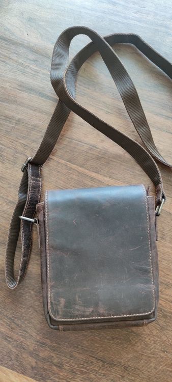 Ledertasche (echtes Leder) (Gebraucht) in Steffisburg für CHF 80 – mit ...