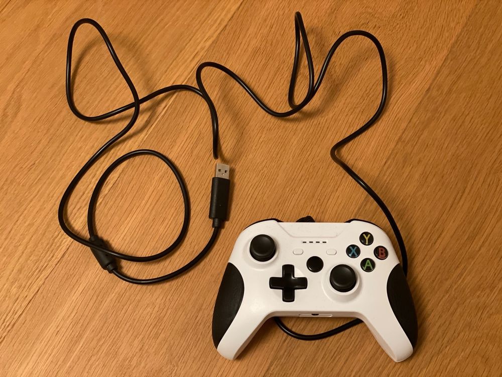 Wired Controller for XBOX ONE | Kaufen auf Ricardo