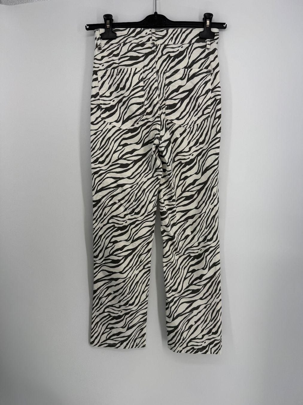 Hose Gr. S mit Zebra Muster von Calzedonia (Gebraucht) in Auenstein für ...