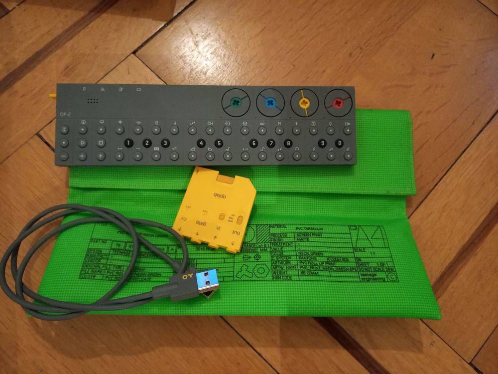 Teenage Engineering OP Z + Z Oplab Module + OP Z PVC Roll Up | Kaufen ...