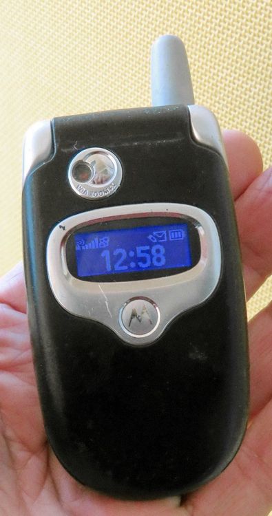 Motorola V535: 15 jährig und noch fit! (Gebraucht) in Untersiggenthal ...