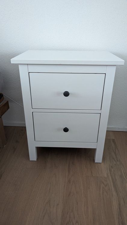 Nachttisch Hemnes, weiss gebeizt, Ikea (Gebraucht) in Lüterswil für CHF 35 – nur Abholung auf ...
