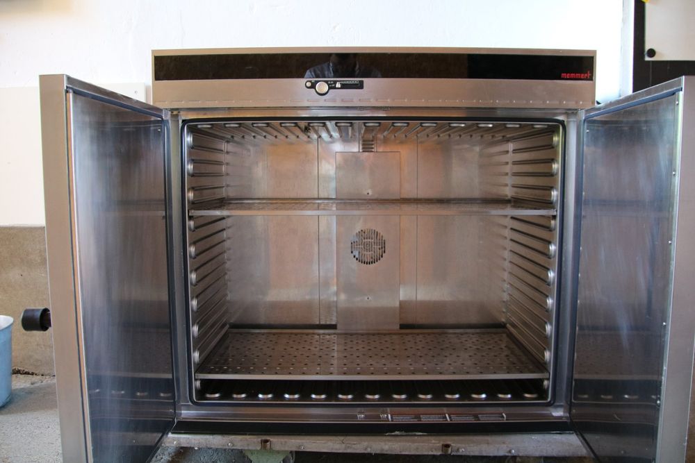 Memmert Trockenschrank UFE 700 | Kaufen auf Ricardo