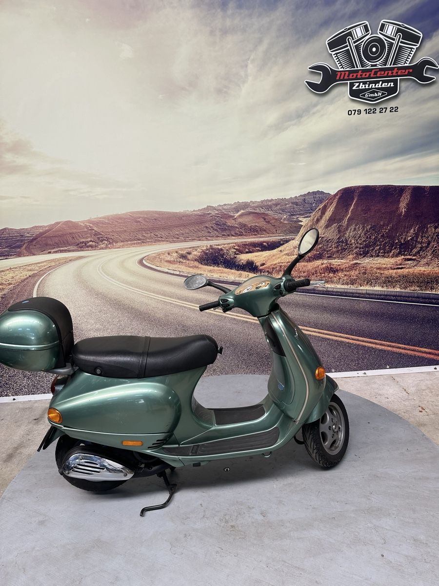 Piaggio Vespa ET4 125 CCM ab MFK ab 1999.00 (Gebraucht) in Liebistorf ...