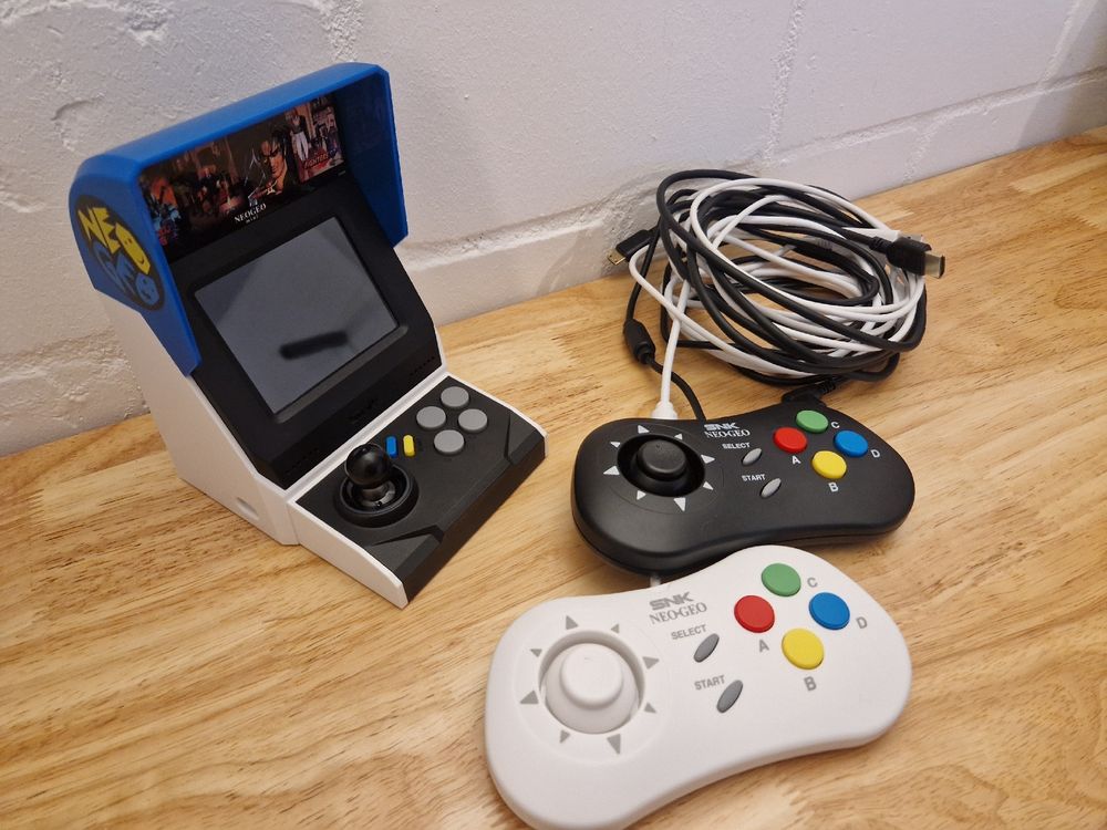 SNK NeoGeo mini International Komplettset (Neu (gemäss Beschreibung ...