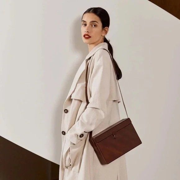 St. Agni Iniko Cross Body Box Bag, tan brown leather | Kaufen auf Ricardo