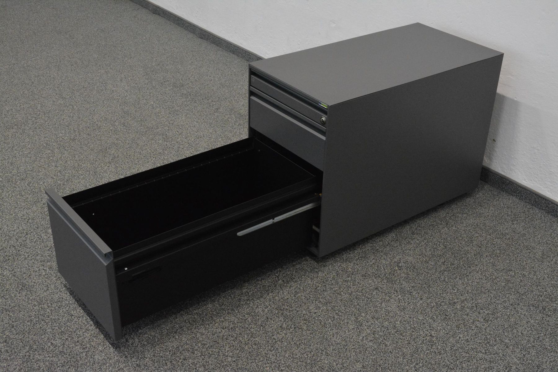 Lista Office LO Serie L2 Roll-Korpus (Gebraucht) in Schönenwerd für CHF ...