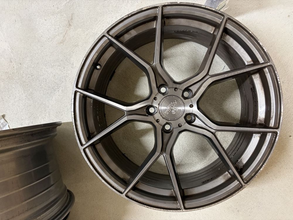 AVERSUS HY751 | 19 Zoll Felgen inkl. Schrauben (Gebraucht) in Uffikon ...