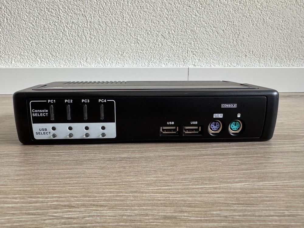 Avocent KVM-Switch - 4-Port VGA/USB mit Audio und MIC (Gebraucht) in ...