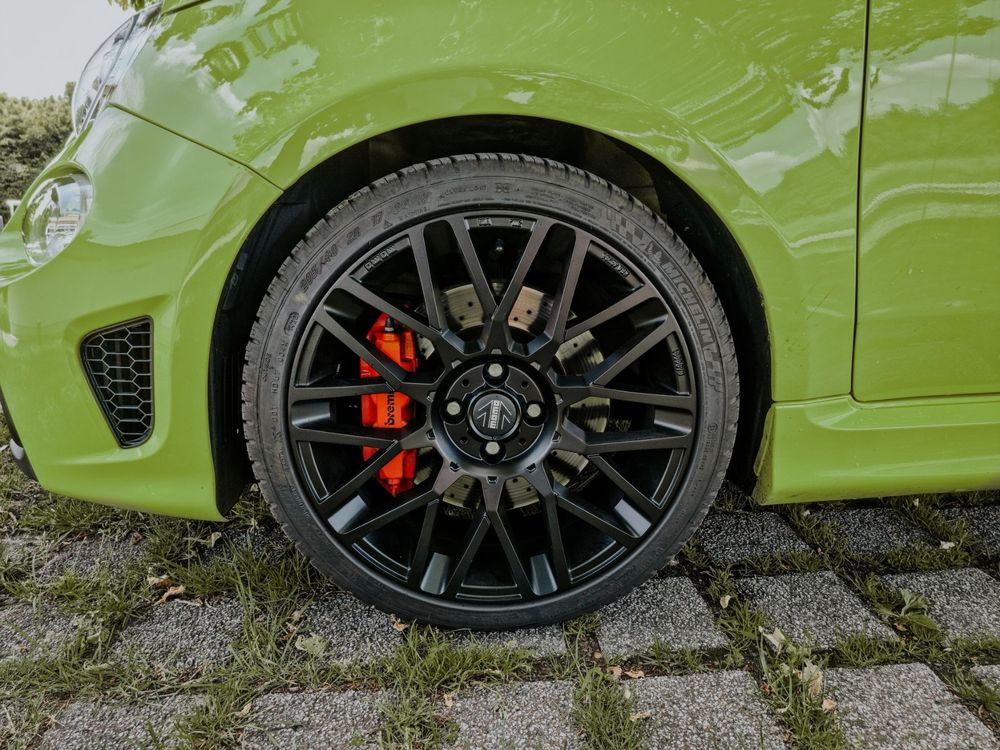 Fiat 595 Abarth Räder MOMO REVENGE 7X17 ET 35 (Gebraucht) in ...