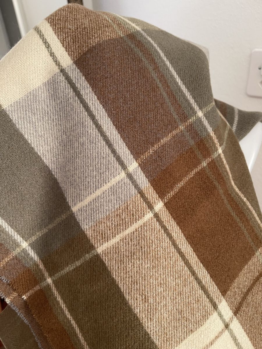 Jolie écharpe large unisexes neuve 184 X 68 cm (Neuf (Voir description ...