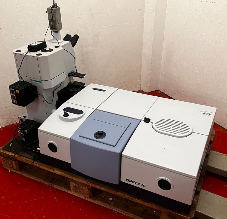 Bruker FT-IR Spectrometer Vertex 70 mit Bruker Hyperion 1000 (Gebraucht ...