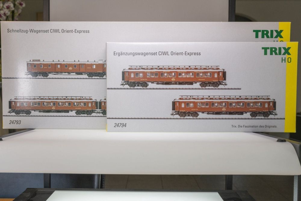 Trix 24793 + 24794 CIWL Orient-Express (Gebraucht) in Küttigen für CHF 598 – mit Lieferung auf ...