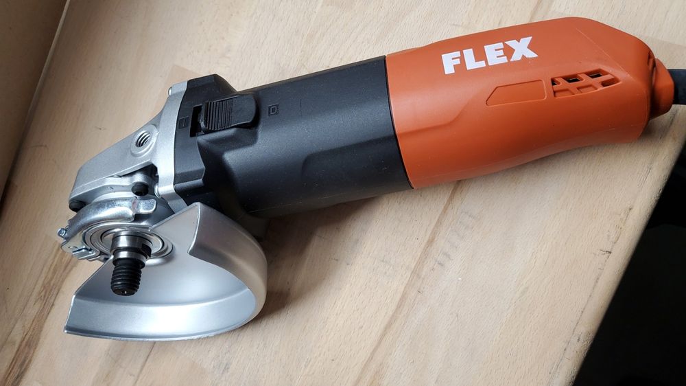 Winkelschleifer D=125 FLEX, NEU (Neu und originalverpackt) in Einsiedeln für CHF 96 – nur ...