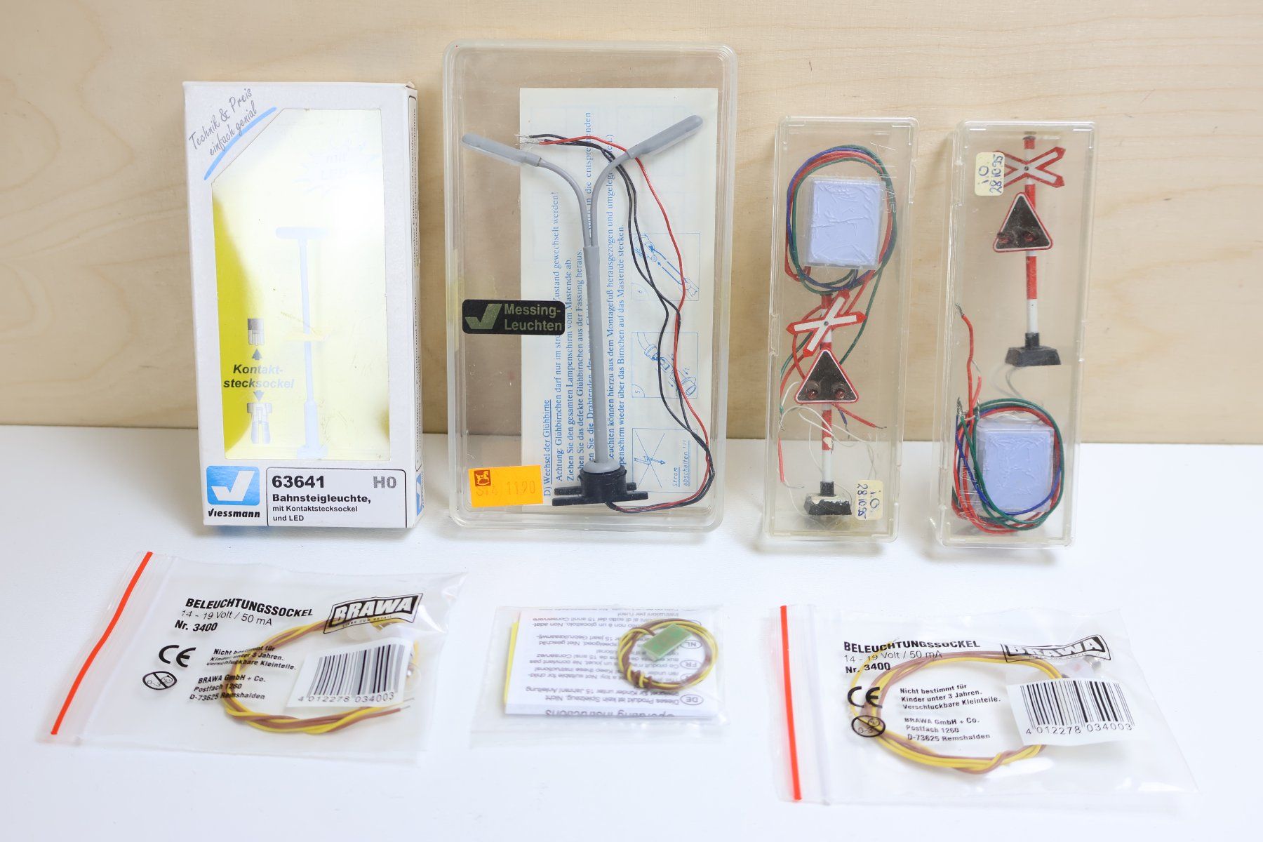 2 x BUSCH Warnblink-Signal & Viessmann Laternen & mehr H0 (Gebraucht ...