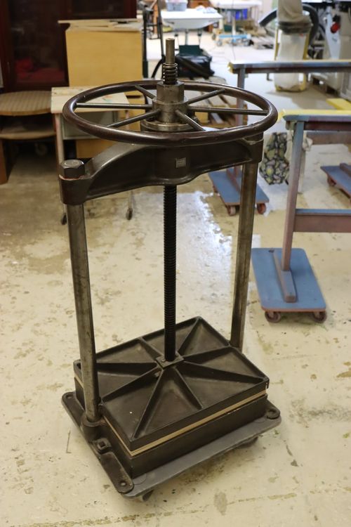 Antike Buchpresse (Gebraucht) in Stans für CHF 230 – nur Abholung auf Ricardo kaufen