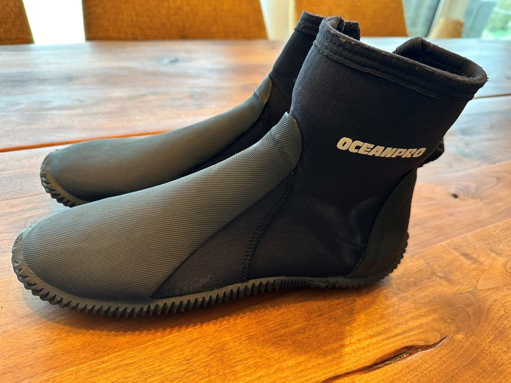 Oceanpro Neopren Tauch Schuhe Grösse 43/44 (Gebraucht) in Oetwil an der ...