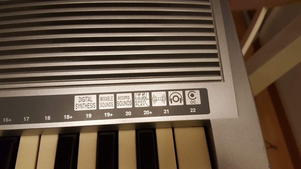 Keyboard Bontempi (System 5 Plus) (Gebraucht) in für CHF 7 – nur ...