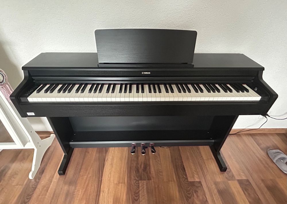 Klavier Yamaha YDP-164B Digitalpiano | Kaufen auf Ricardo