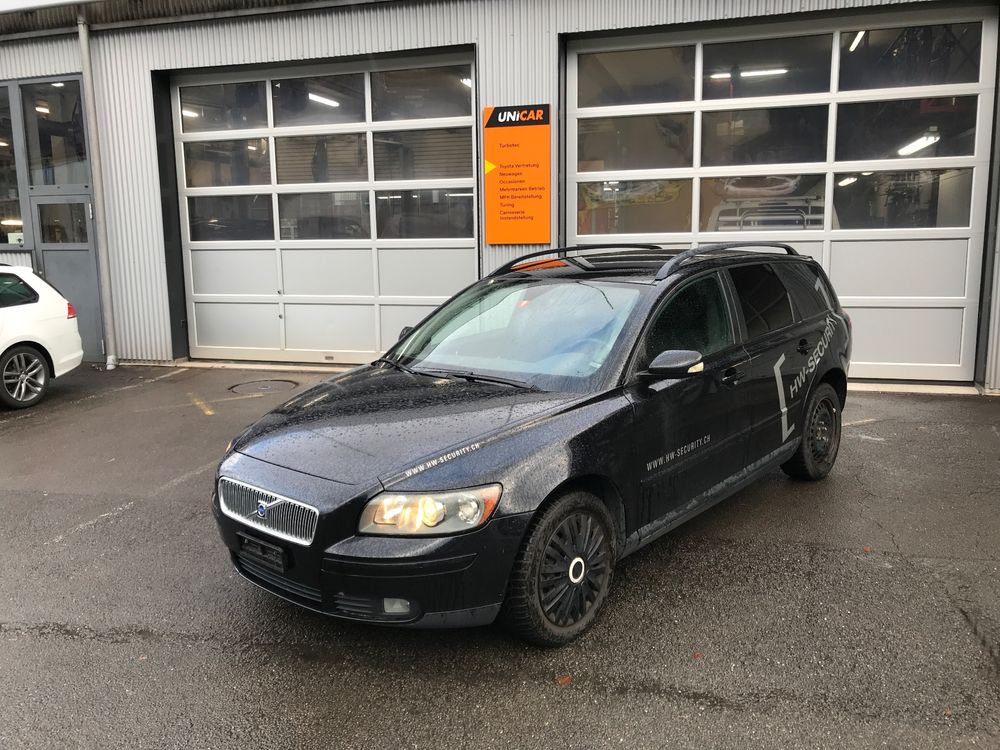 Volvo V50 T5 4x4, 2.5Benzin 5Zylinder Turbo 220PS | Kaufen auf Ricardo