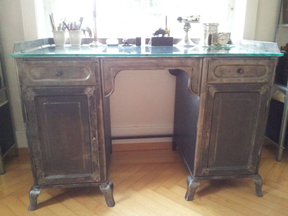 Pult / Schreibtisch aus Metall | Kaufen auf Ricardo