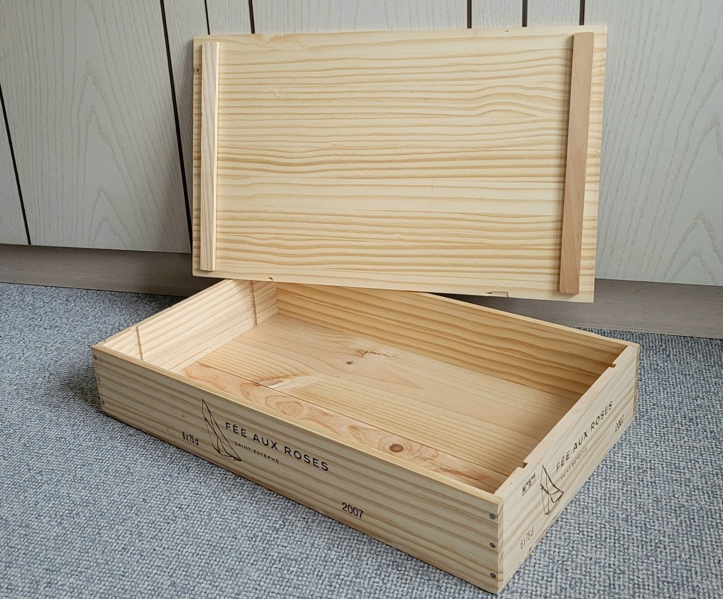 1 XL Weinkiste «Fee aux Roses» mit Deckel (Gebraucht) in ...