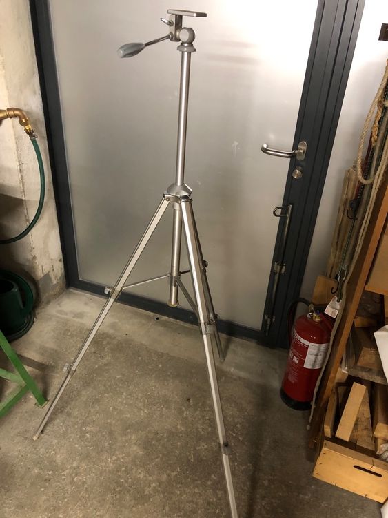 Stativ Fotostativ (Gebraucht) in Niederrohrdorf für CHF 16 – mit Lieferung auf Ricardo kaufen