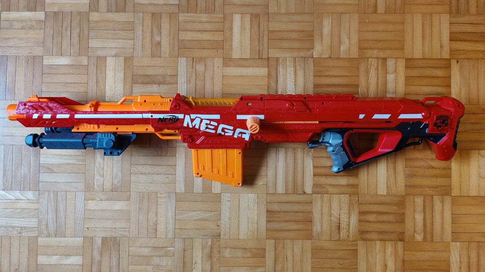 Nerf Mega Centurion + 24 rote Mega-Darts | Kaufen auf Ricardo